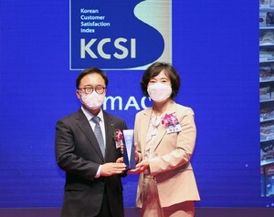 신한은행, 한국산업의 고객만족도(KCSI) 9년 연속 1위